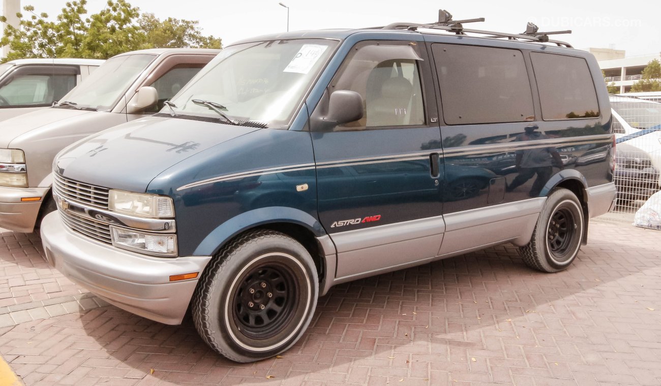Used Chevrolet Astro 1998 for sale in Dubai - 55902