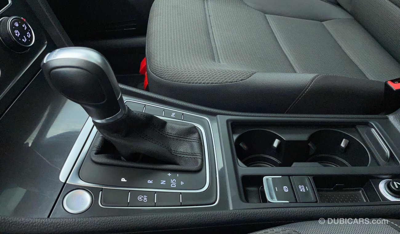 Used Volkswagen Golf TSI SE 2000 2019 for sale in Dubai - 488431