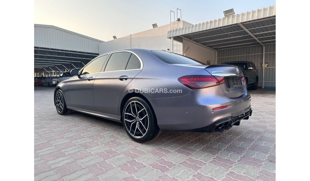 Used Mercedes-Benz E300 2019 for sale in Dubai - 651557