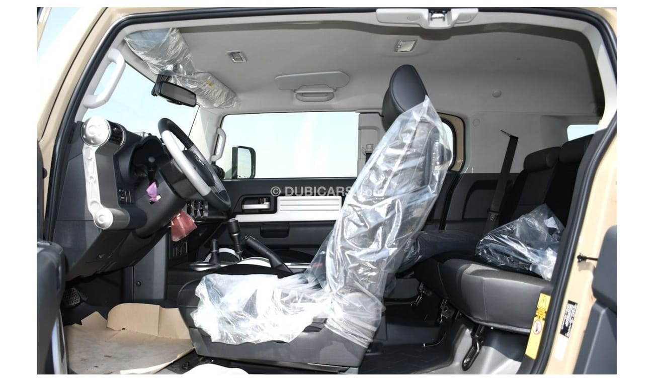 New 2023 Toyota FJ Cruiser Mid option 4.0L 2023 for sale in Dubai - 644143