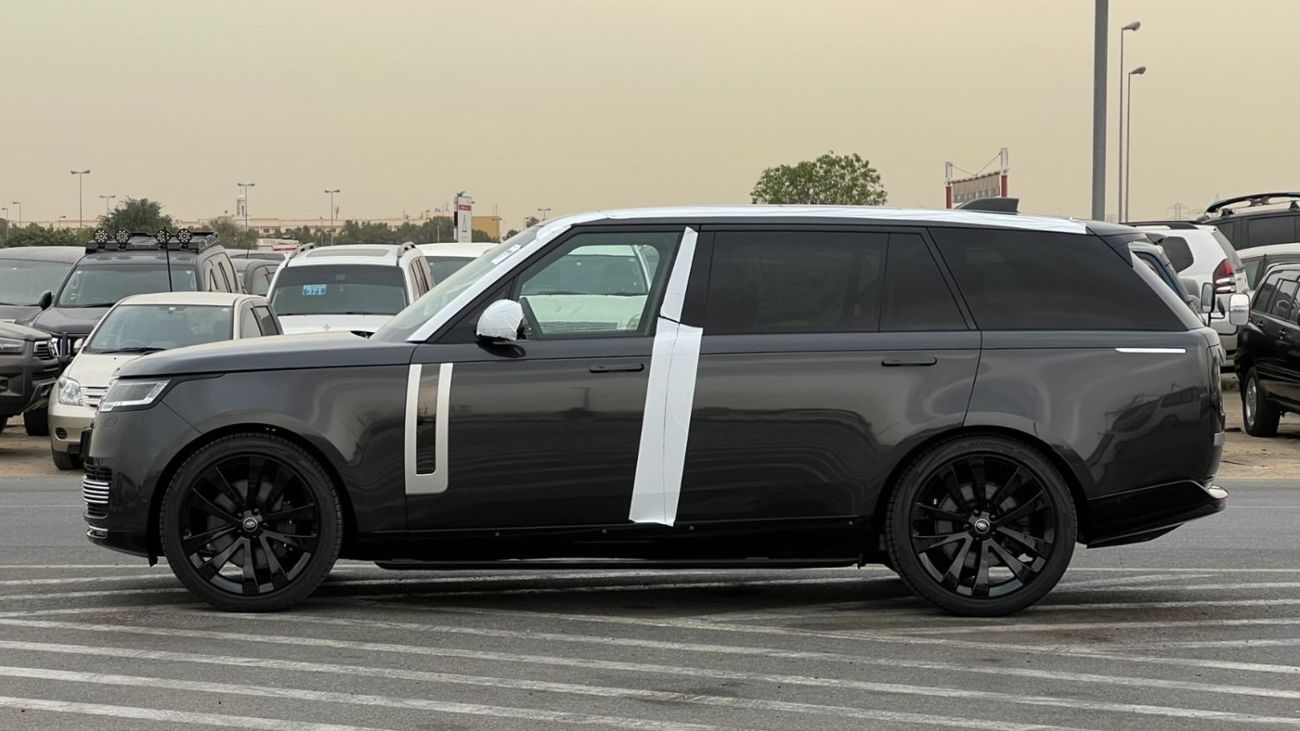 Used Land Rover Range Rover SV LWB 3.0L 2022 for sale in Dubai - 829946