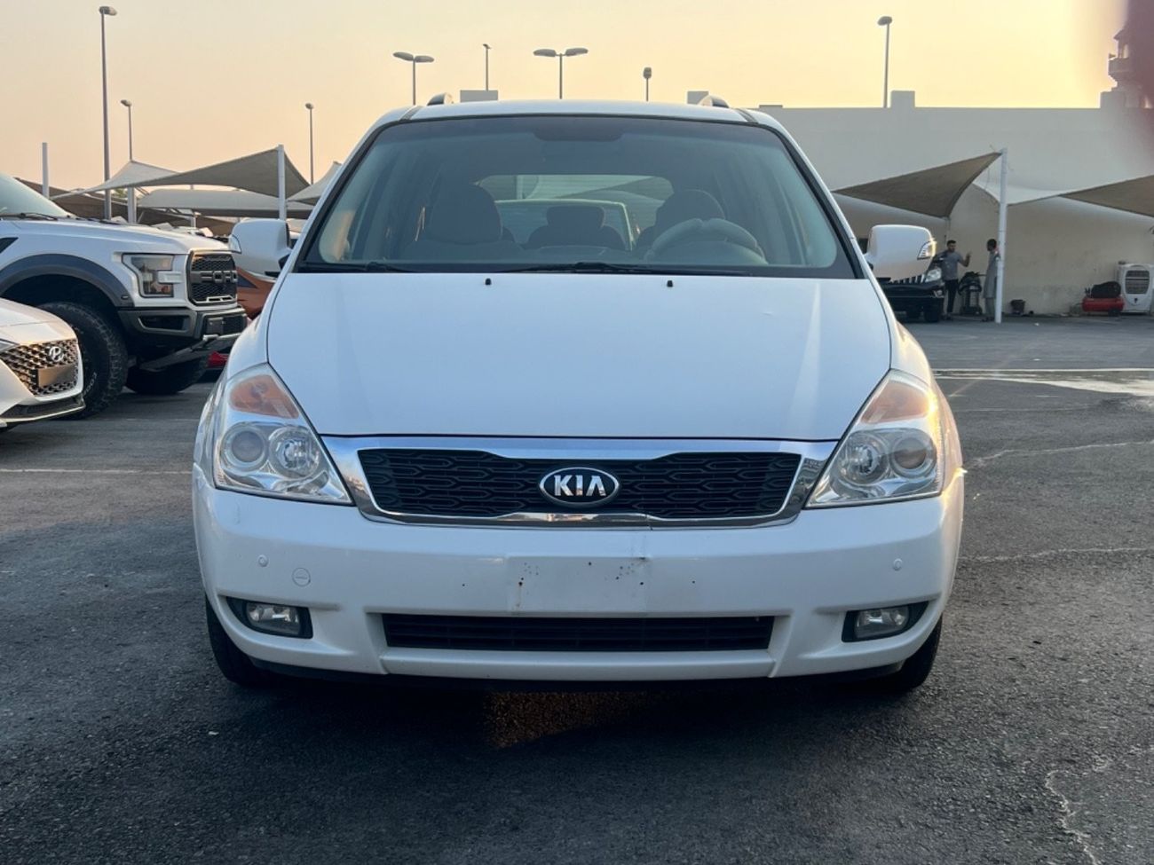 Used Kia Carnival EX GOOD CONDITION FREE ACCIDENT 2014 for sale in ...
