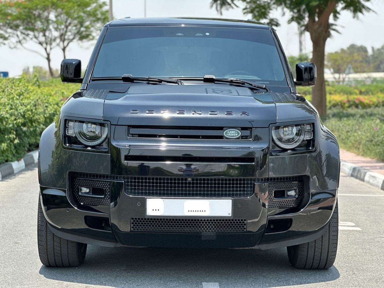 Used 130 SE P400 X Dynamic (7 Seater) Land Rover Defender 130x / 2023 ...