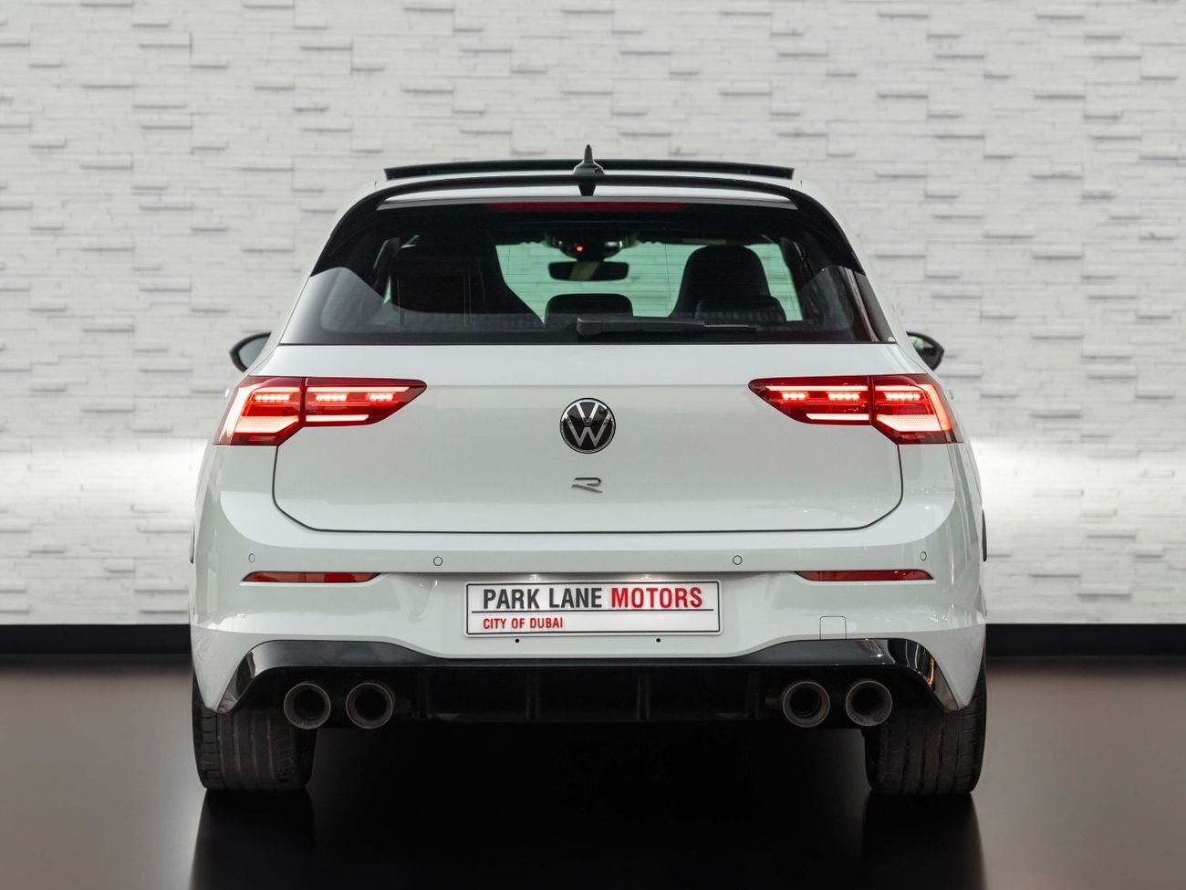 Used Volkswagen Golf R AED 3,067 PM • GOLF R • ONLY 8,000 KMS ...