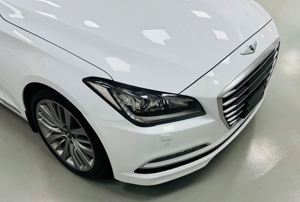 Used Hyundai Genesis Royal GCC .. Original Paint .. V6 .. Perfect ...