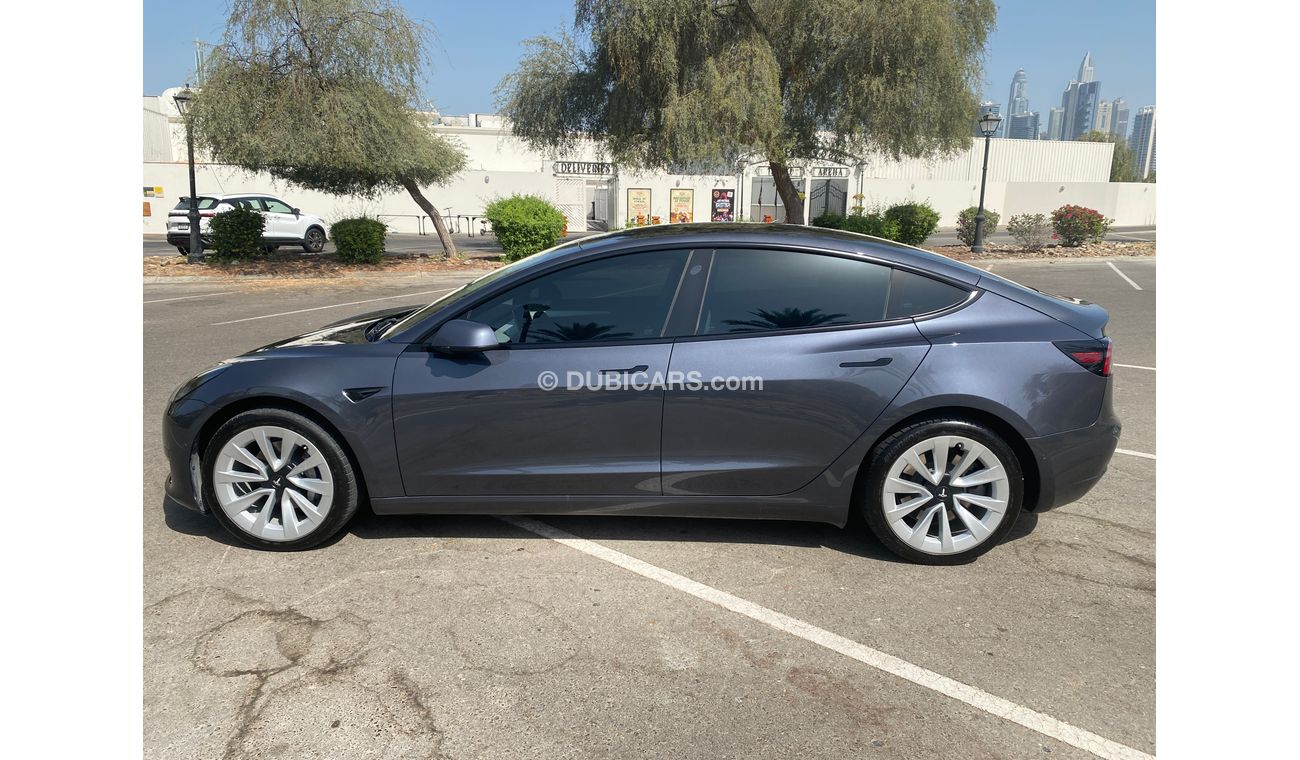 Used Tesla Model 3 Standard 2021 for sale in Dubai - 632223