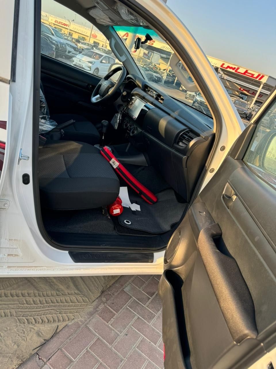 جديدة تويوتا هيلوكس HILUX 4X4 DIESEL DOUBLE CAB BASIC 2.4L M\T 2023 ...