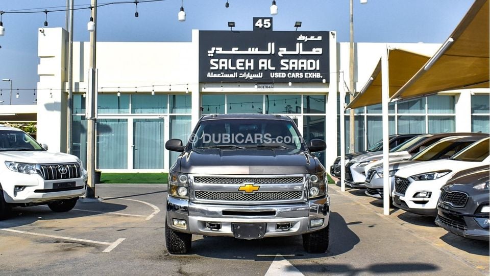 Used Chevrolet Silverado LT 2013 for sale in Dubai - 692290