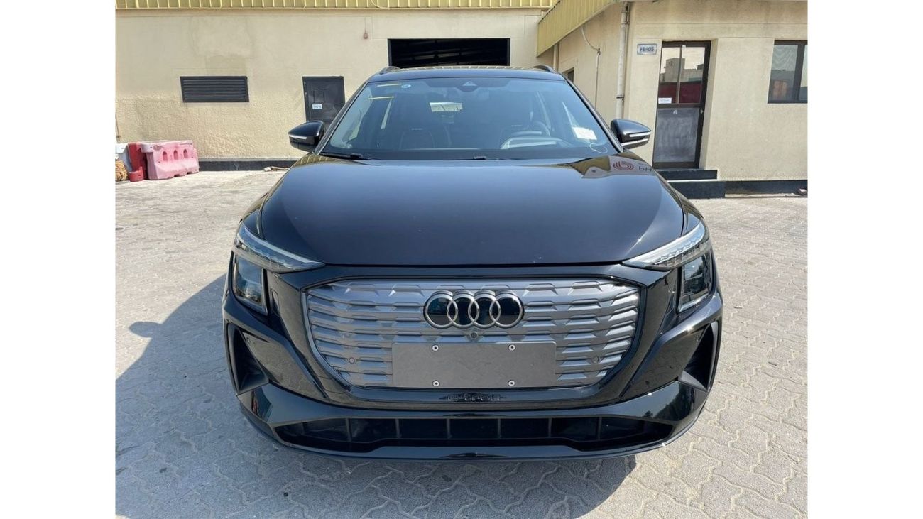 جديدة أودي Q5 Audi Q5 e-tron , Full Electric range 560KM 2023 للبيع في دبي - 722021