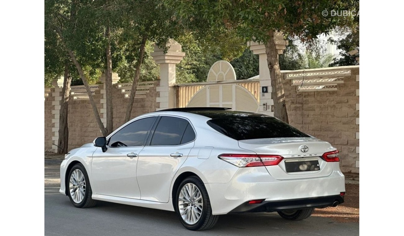 Used Toyota Camry Grande 2019 for sale in Dubai - 724122