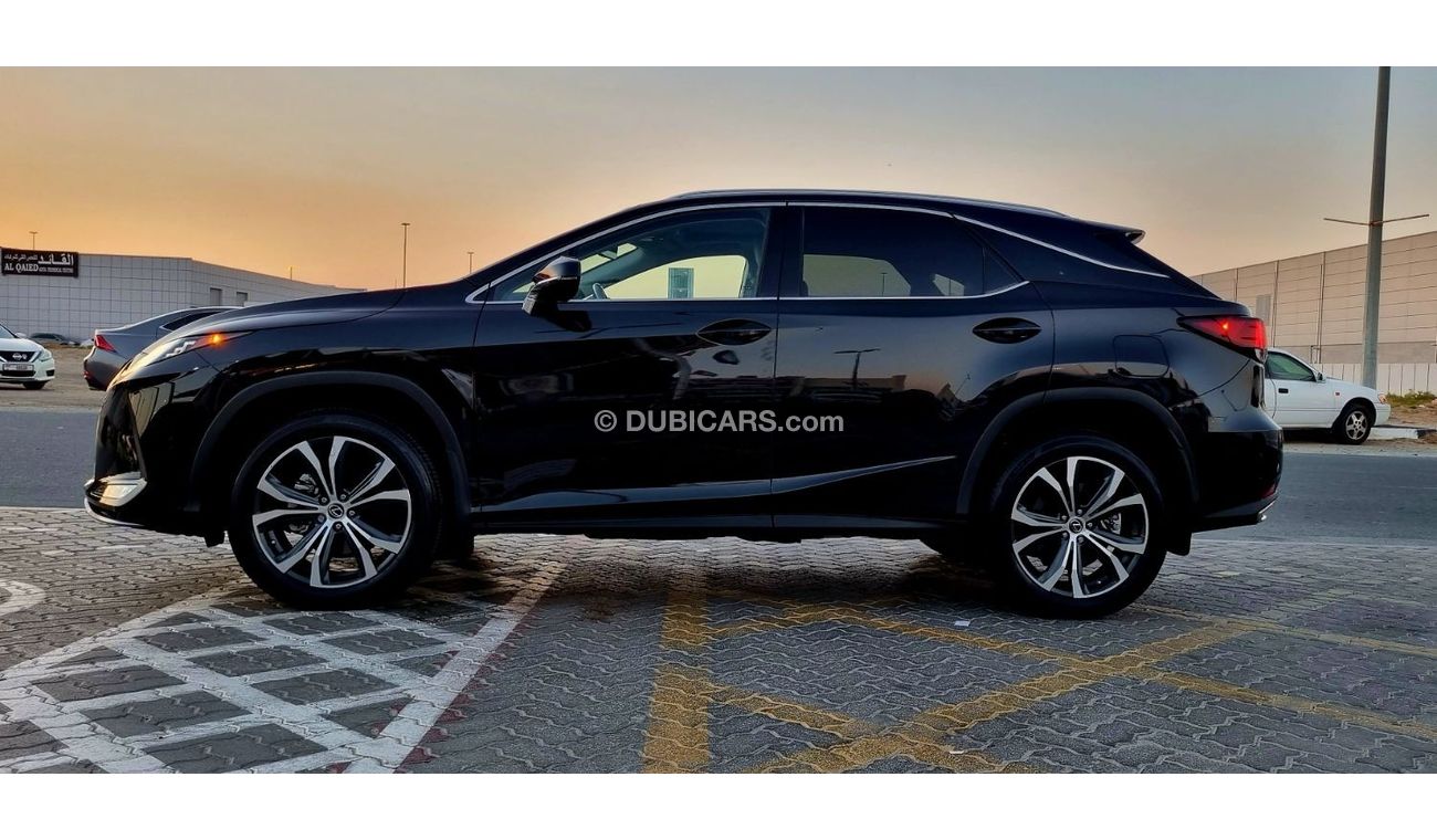Used Lexus RX350 Clean Title 2022 for sale in Dubai - 692777