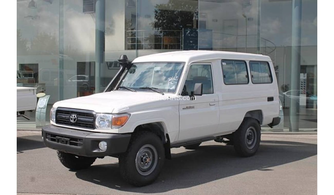 New Toyota Land Cruiser Diesel 4.2L MT HJ78 13 seater V6 Ambulance also ...