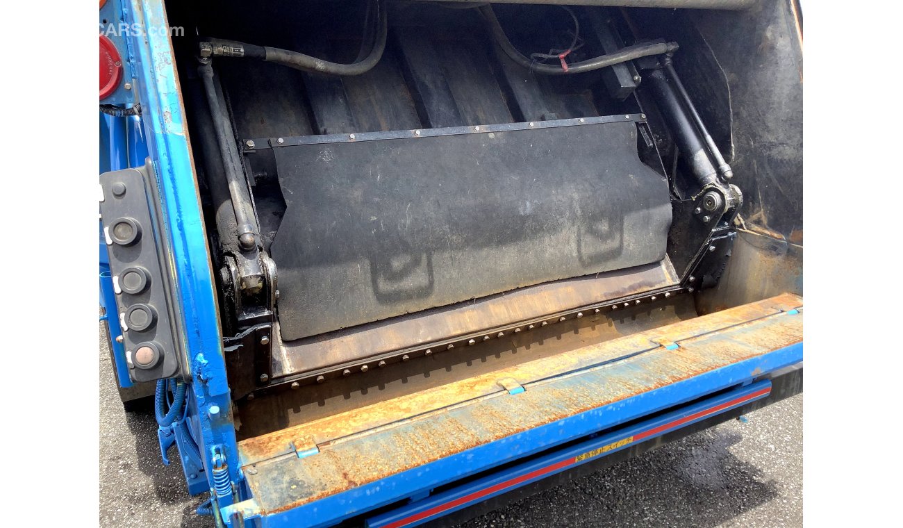 Used Mitsubishi Fighter Used RHD Garbage Compactor Fuso Fighter FK61HGX ...