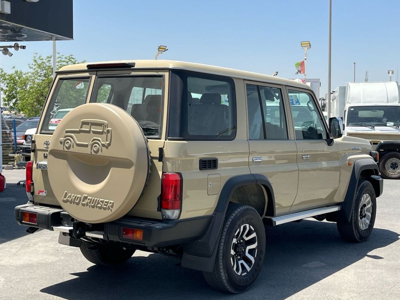 جديدة تويوتا لاند كروزر هارد توب LC76 HT 2.8L DSL TURBO FULL 2025 للبيع في دبي - 843738