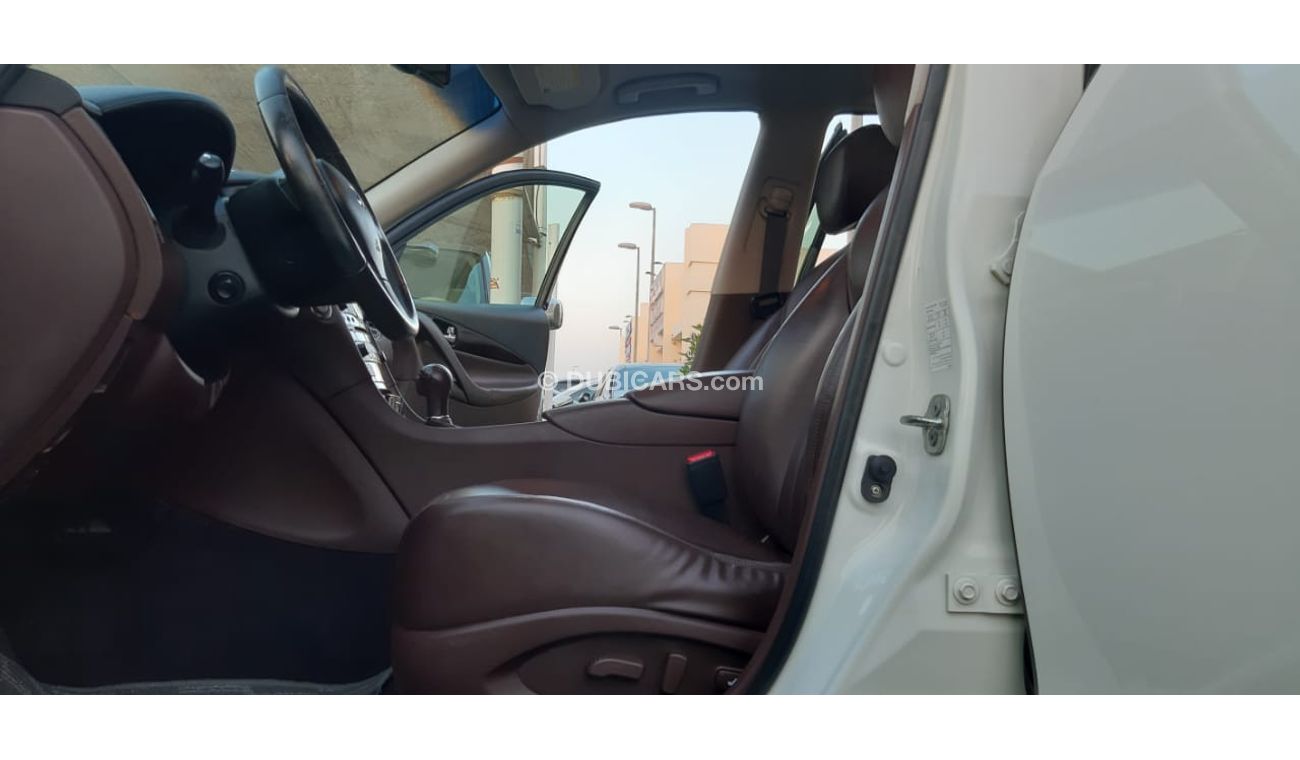 Used Infiniti EX35 Gulf in excellent condition, agency number one ...