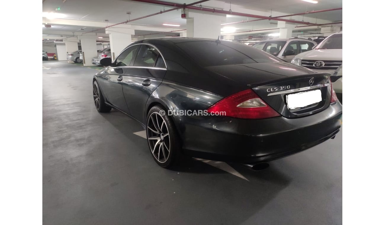 Used Mercedes-Benz CLS 350 35 2005 for sale in Dubai - 610079