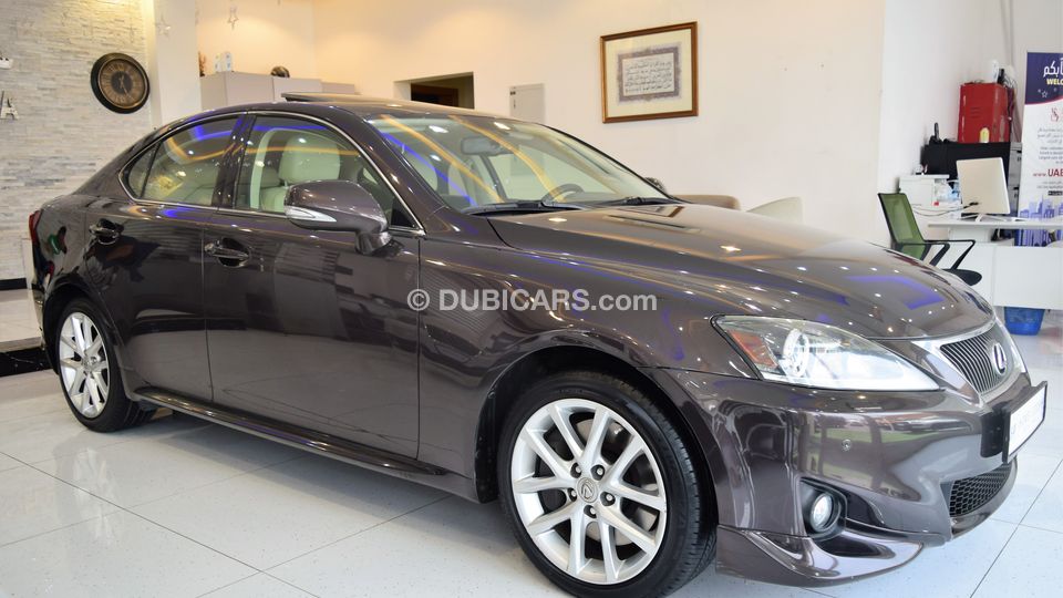Used Lexus IS300 2012 for sale in Dubai - 172179