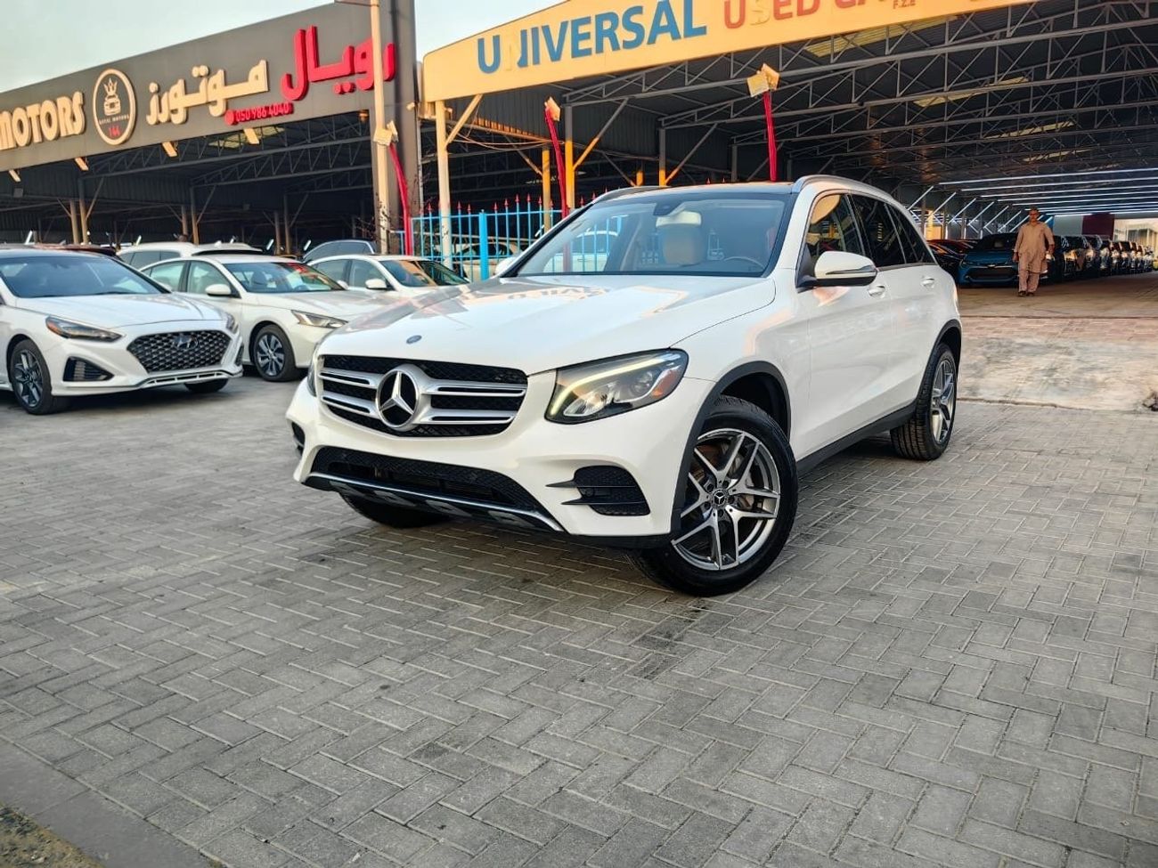 Used Mercedes-Benz GLC 300 2017 for sale in Dubai - 735449