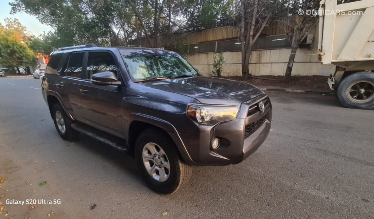 Used Toyota 4Runner SR5 2021 2021 for sale in Dubai - 611247