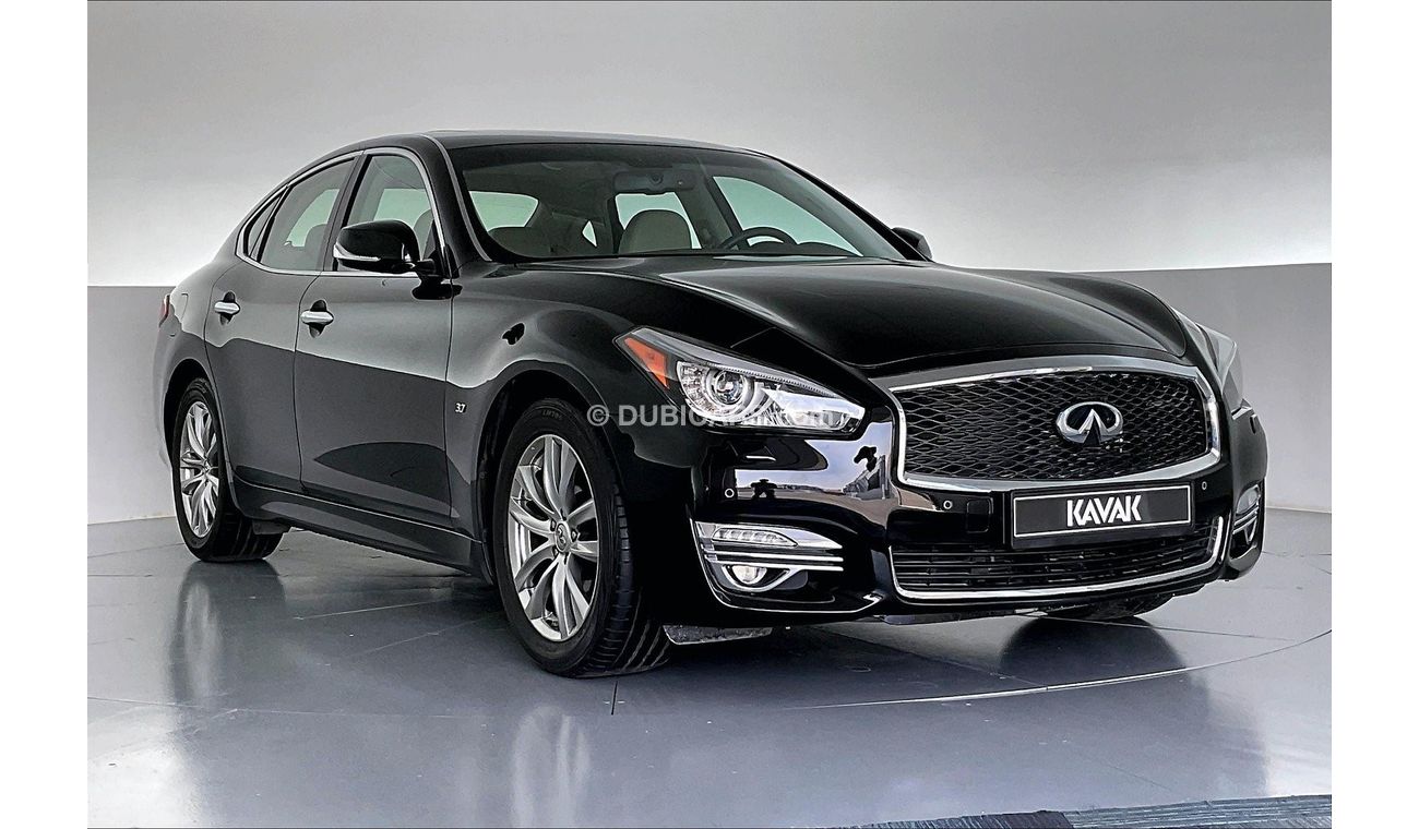 Used Infiniti Q70 Excellence / Luxe 2019 for sale in Dubai - 588723