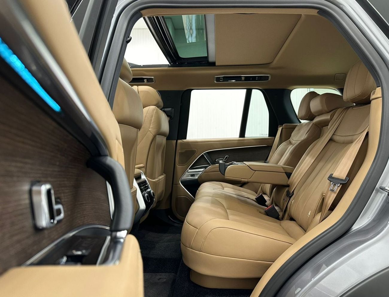 New Land Rover Range Rover Brand New 2024 Range Rover Vogue HSE P400 ...