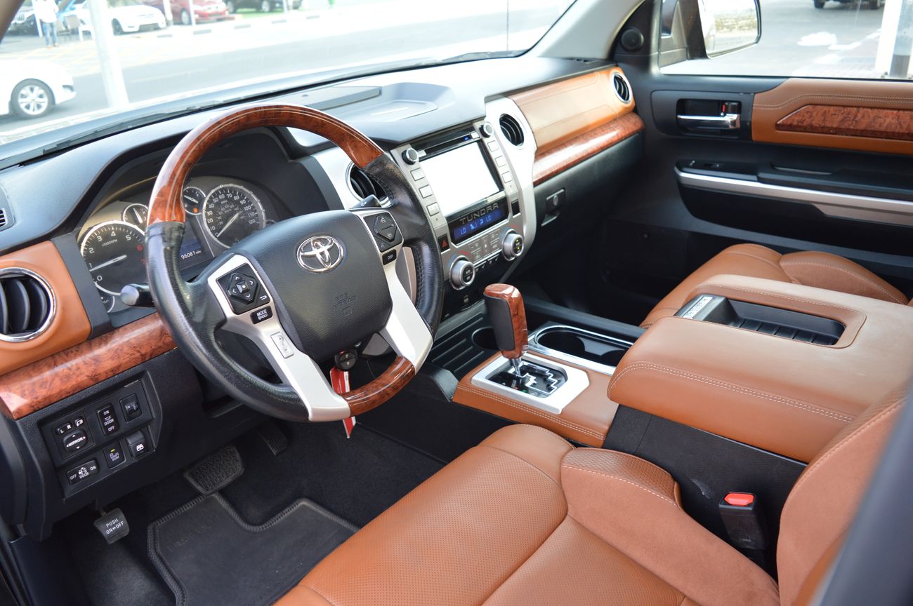 Used Toyota Tundra 1793 Model 2014 2014 for sale in Dubai - 159416
