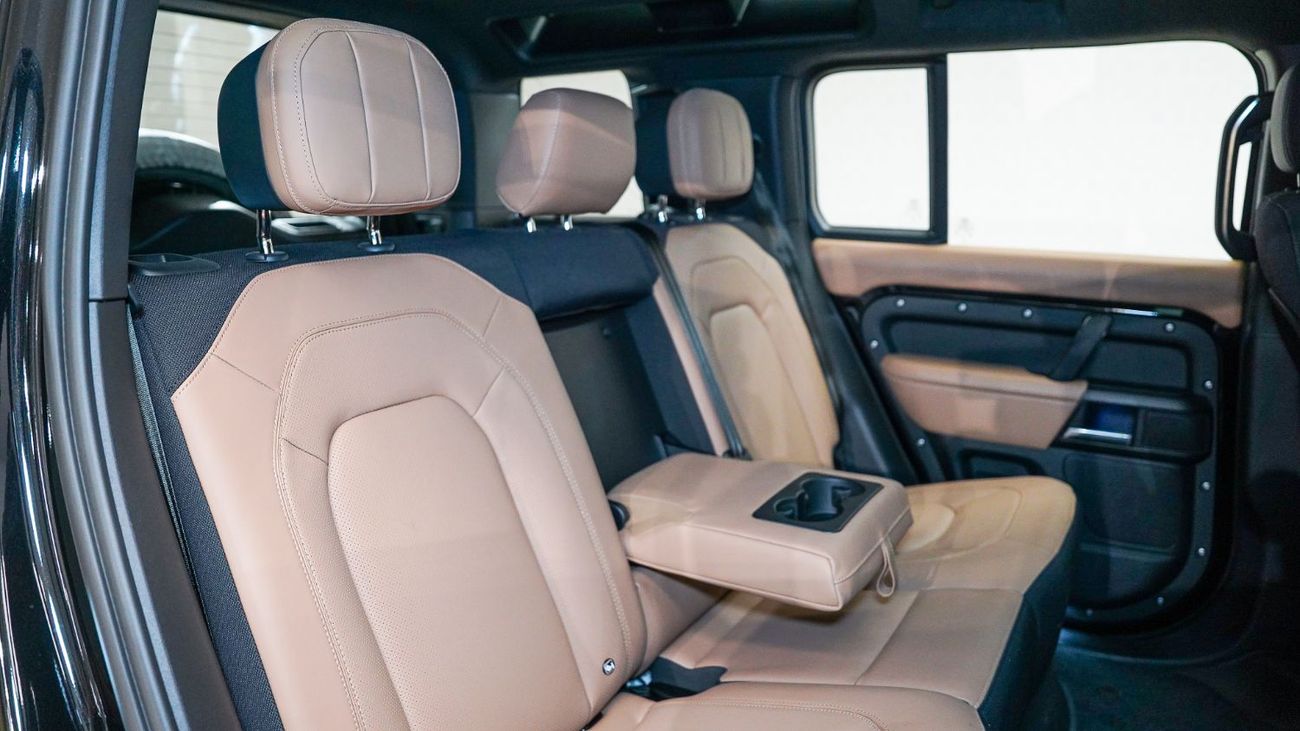 Used Land Rover Defender 110 X P525 5.0L | AED 8,140 PM | Warranty Nov ...