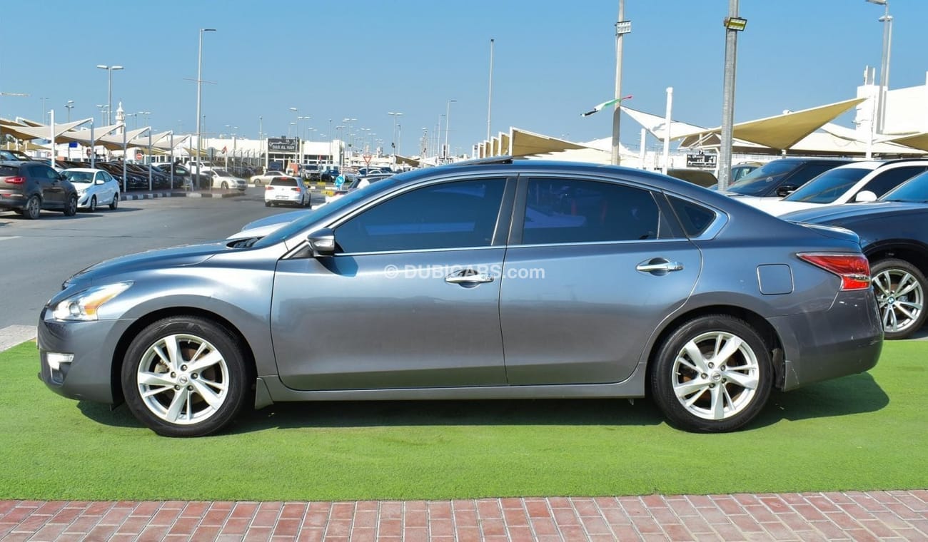 Used Nissan Altima 2.5 SL 2015 for sale in Dubai - 575989