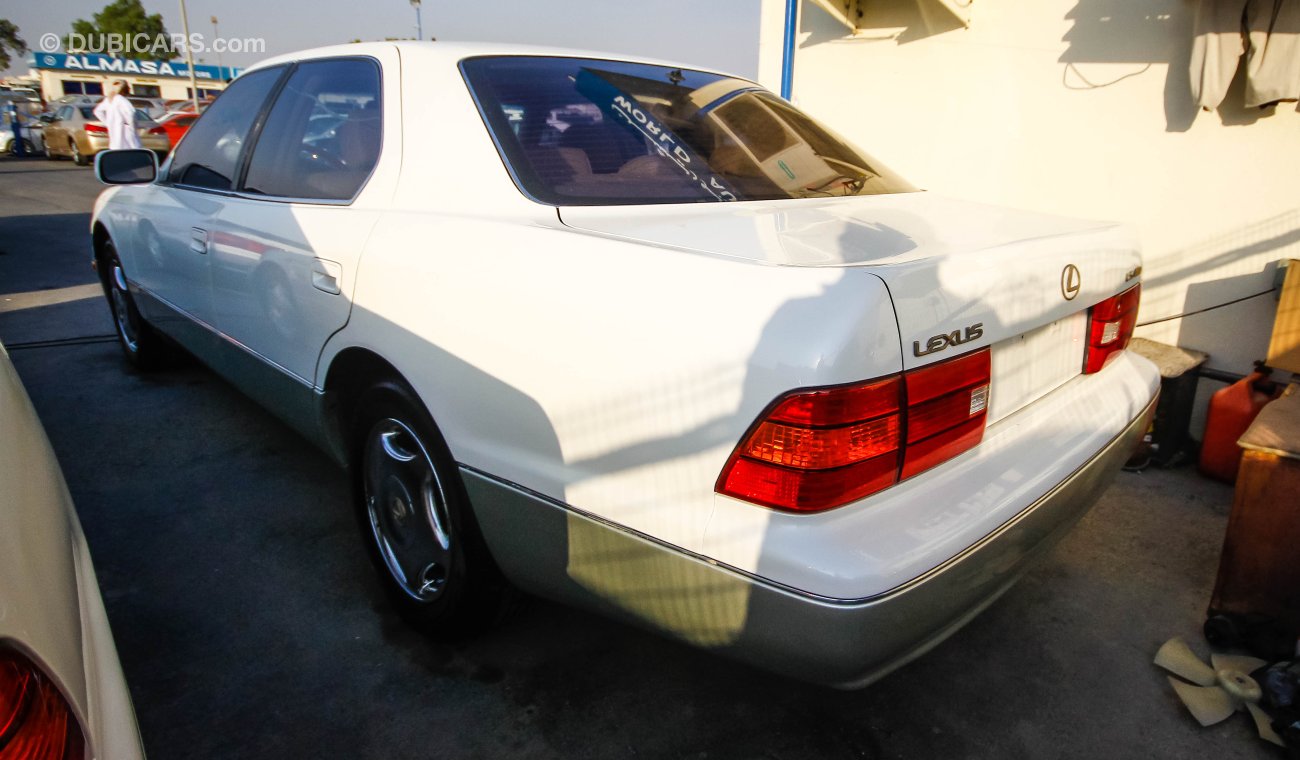 Used Lexus LS 400 1999 for sale in Dubai - 74413
