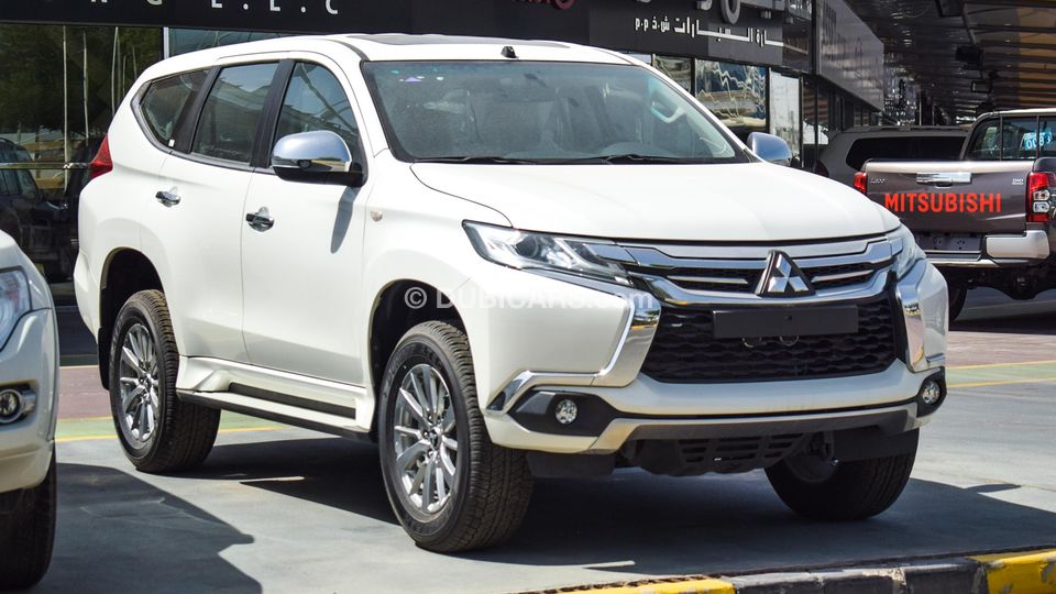 Mitsubishi Montero Sport for sale. White, 2019