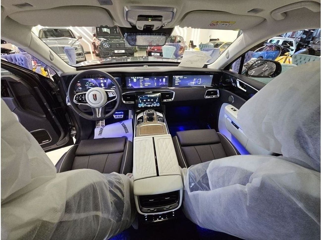 New HONGQI EHS9 HONGQI /EHS9 FULLY LOADED /LONG RANGE /6 SEATERS 2023 for sale in Dubai - 805592