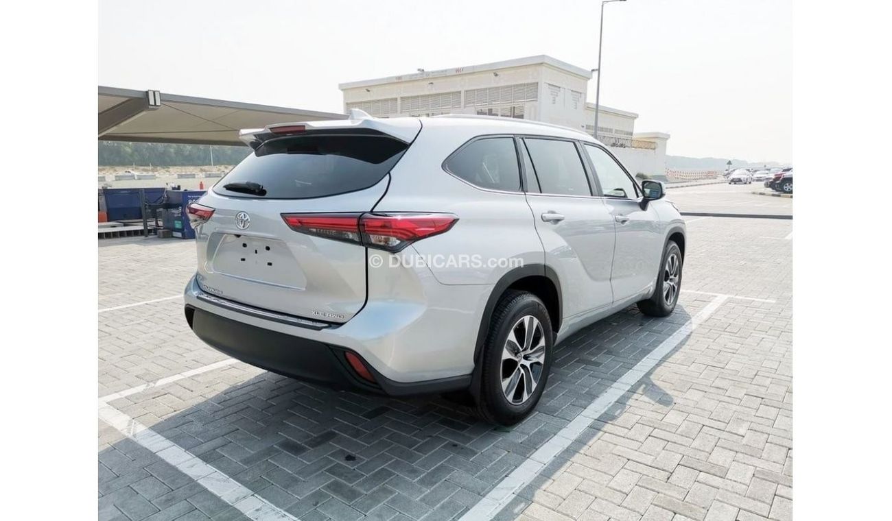 Used Toyota Highlander XLE - 2023 - Silver 2023 for sale in Sharjah ...