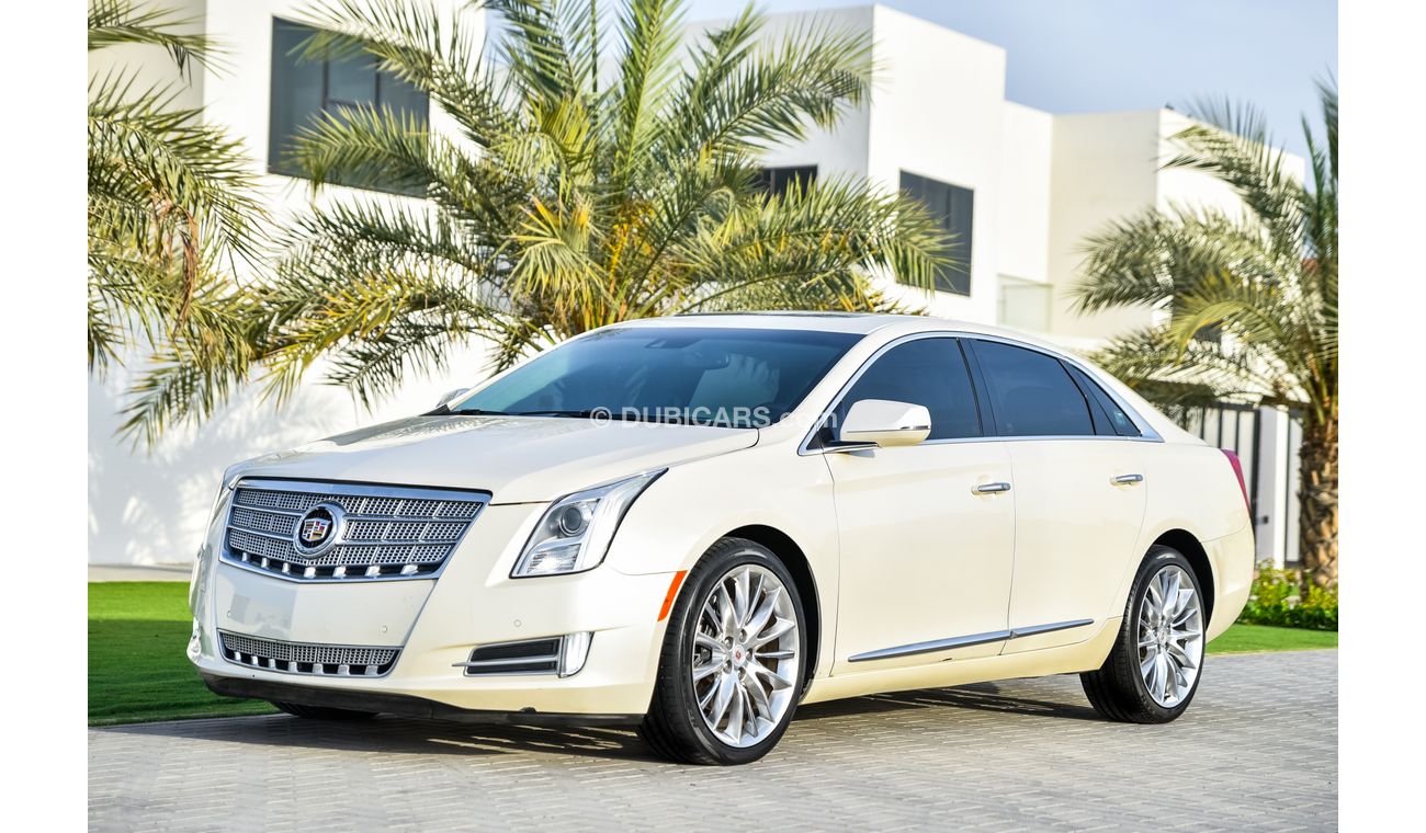 Used Cadillac XTS 4 2013 for sale in Dubai - 164726