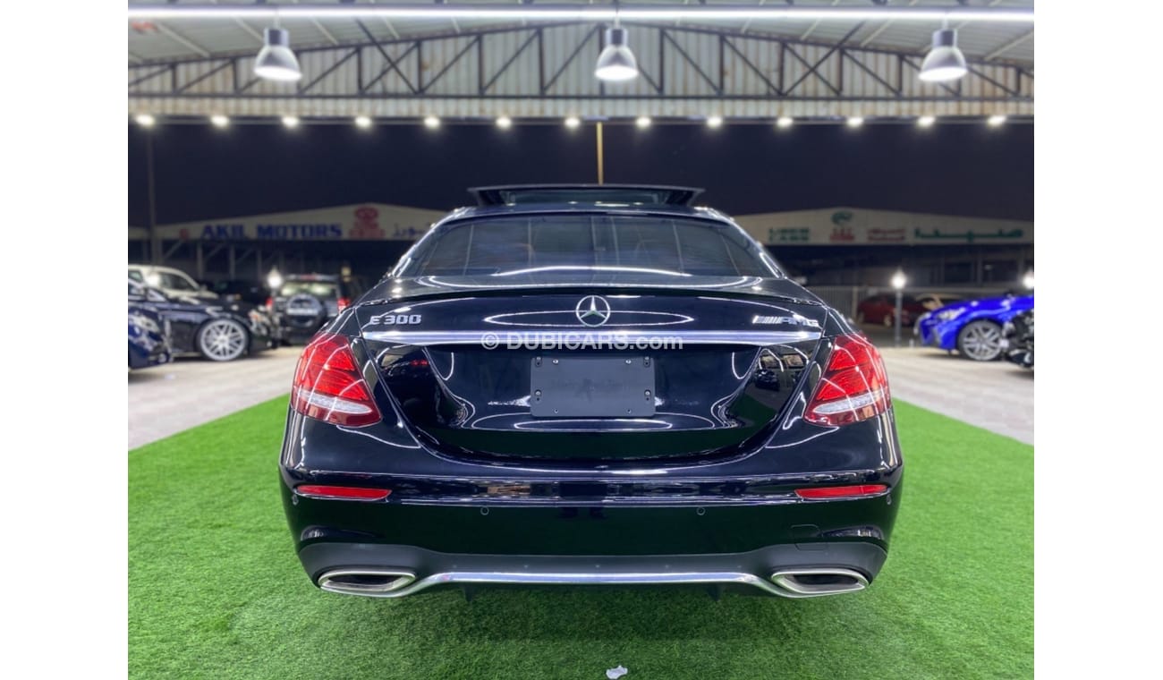 مستعملة مرسيدس بنز E300 E 300 2017 2017 للبيع في دبي - 397028