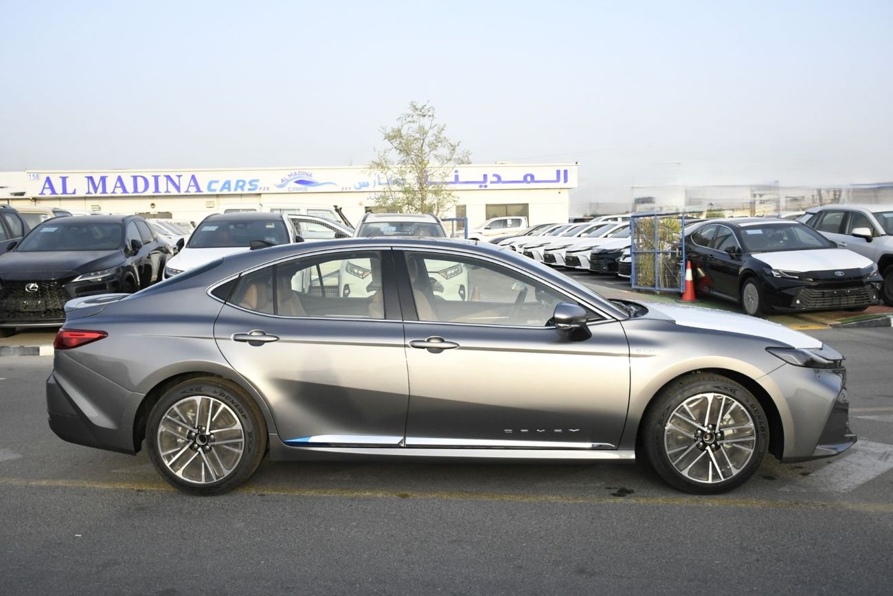 New Toyota Camry 2.5L HEV Lumiere Full Option (Ready Car) 2025 for sale ...