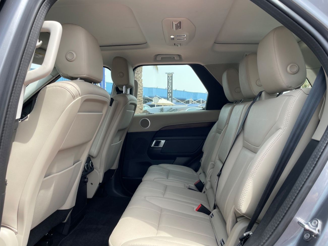 Used Land Rover Discovery R-Dynamic HSE Gcc 2020 for sale in Dubai - 543982