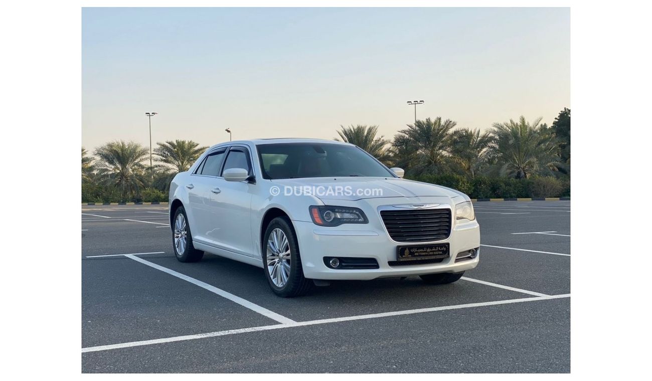 Used CHRYSLER 300S ,MODEL 2014 2014 for sale in Dubai - 498957
