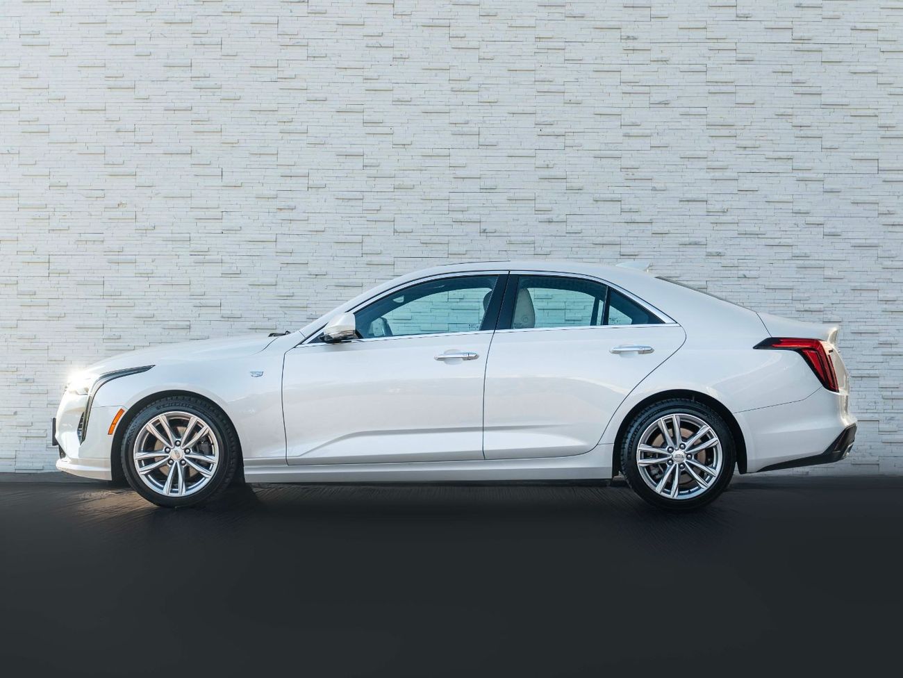 Used Cadillac CT4 2020 for sale in Dubai - 790308