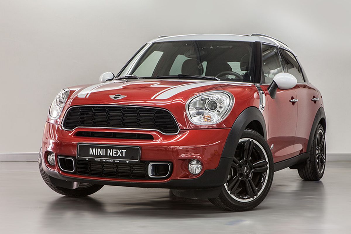 Mini Cooper S Countryman for sale: AED 140,000. Red, 2015