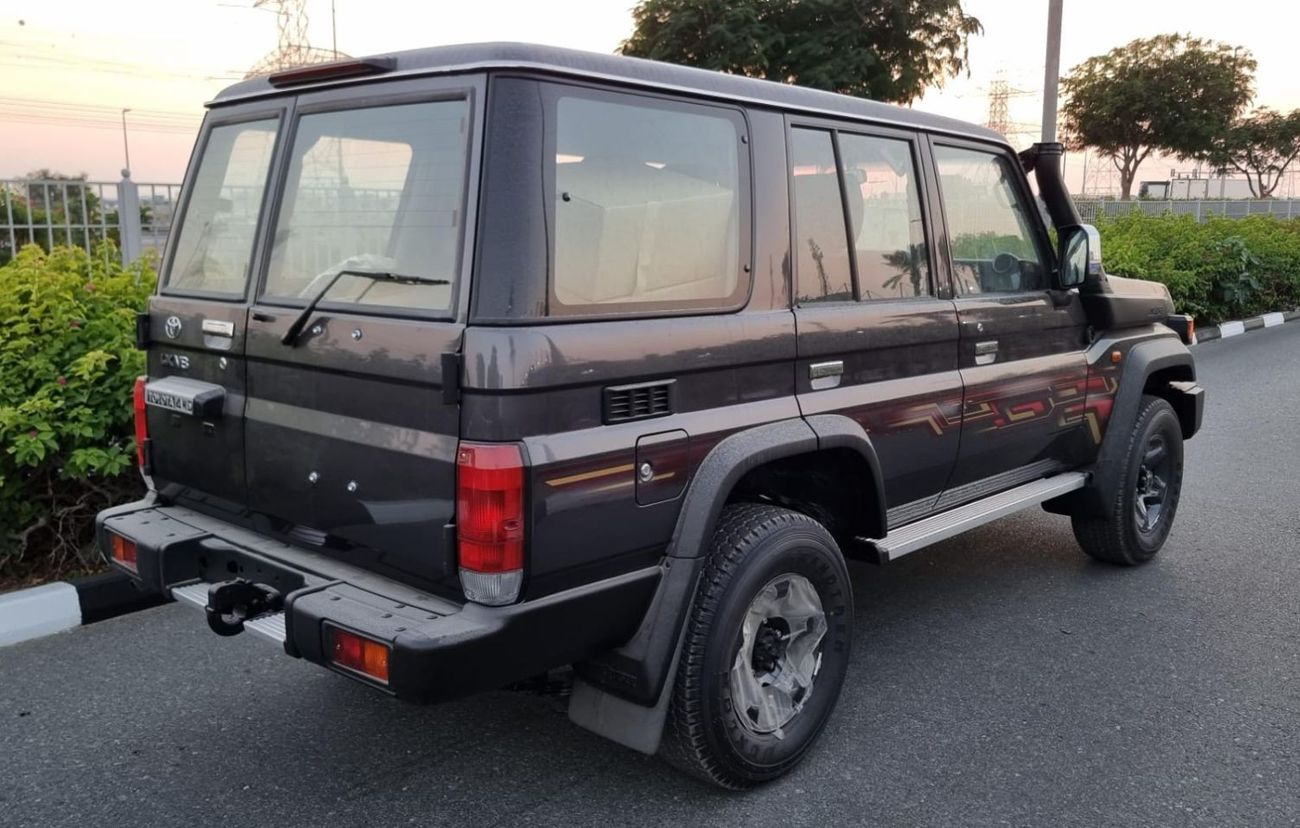 New Toyota Land Cruiser 70 Toyota LC 76 4.5 TDSL MID OPTION NEW SHAPE 2024 for sale in Dubai ...