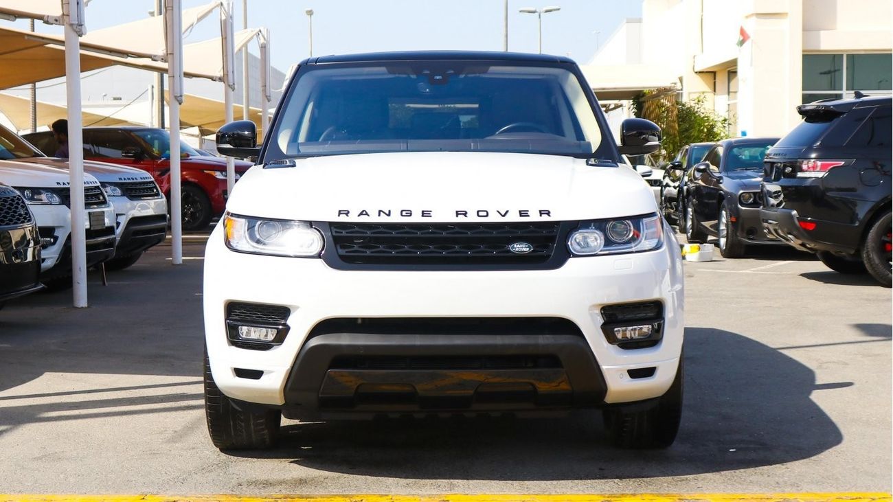 Used Land Rover Range Rover Sport Td6 2017 for sale in Sharjah - 492093