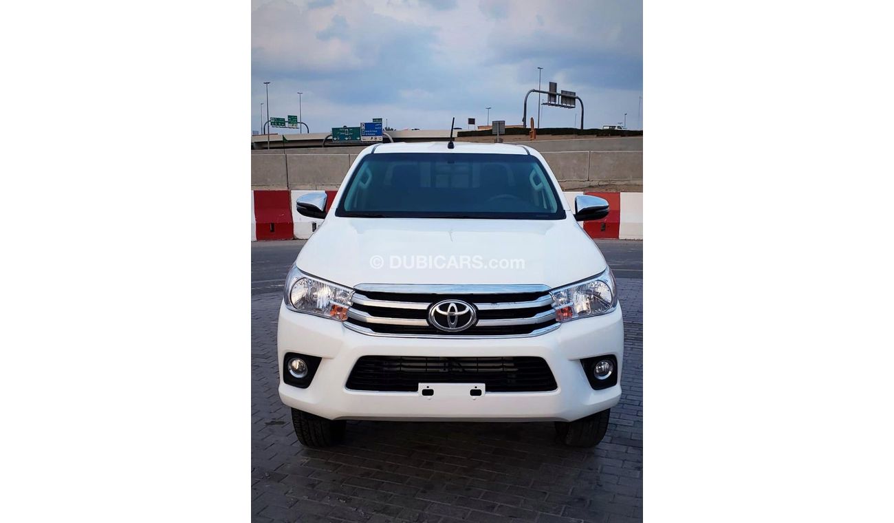 Used Toyota Hilux Diesel clean car 2019 for sale in Dubai - 320781