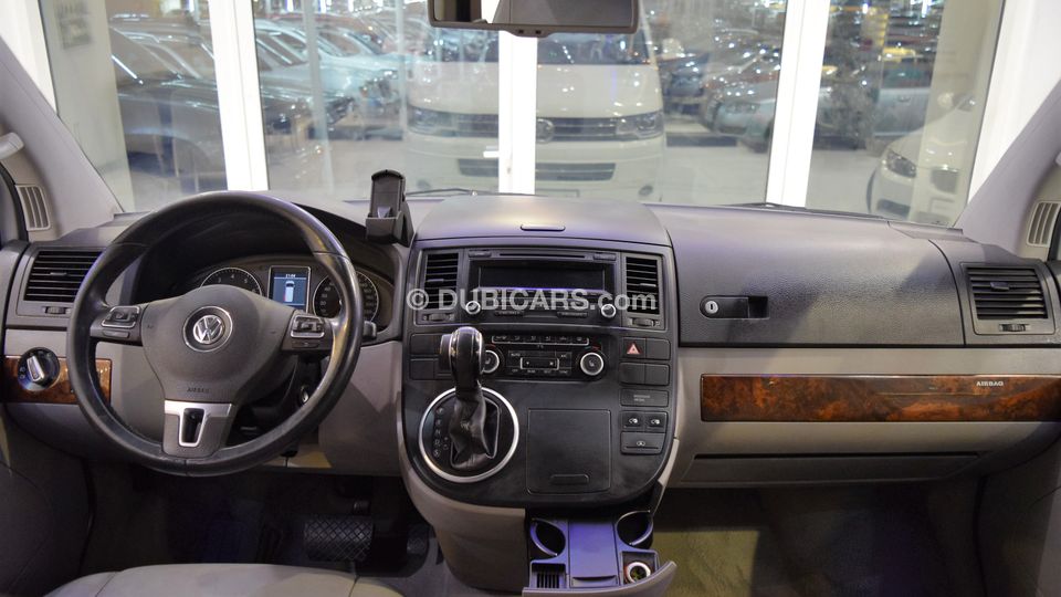 Used Volkswagen T5 Multivan 2013 for sale in Dubai - 106108