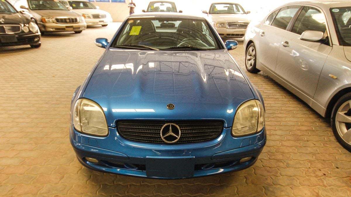 Mercedes-Benz SLK 320 With Brabus Body Kit for sale: AED 25,000. Blue, 2001