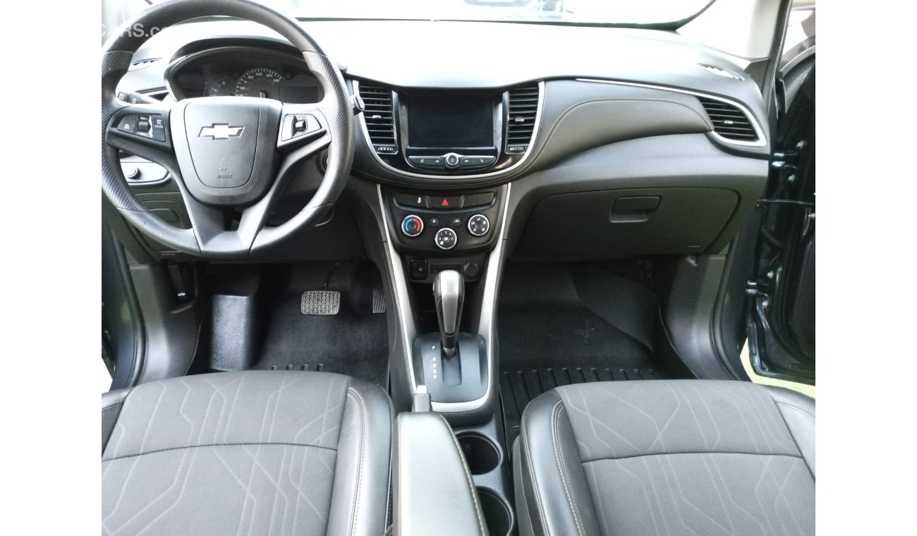 Used Chevrolet Trax 2021 model, import 1400 CC, gray color, cruise ...