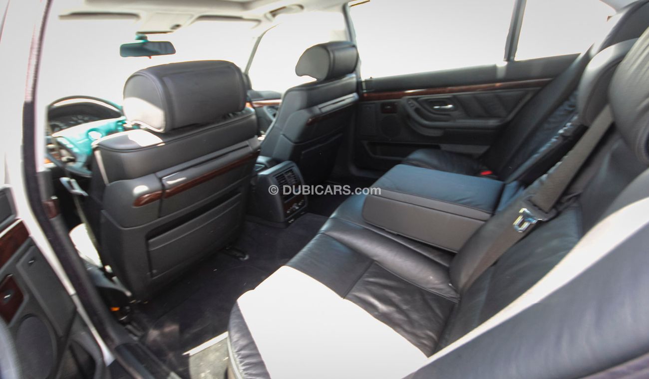 Used BMW 750Li iL 2000 for sale in Dubai - 21181