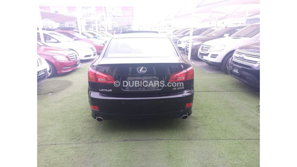 Used Lexus IS300 2008 for sale in Sharjah - 606027