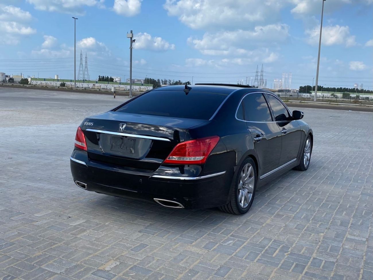 Used Hyundai Equus Good condition car 2011 for sale in Dubai - 701286