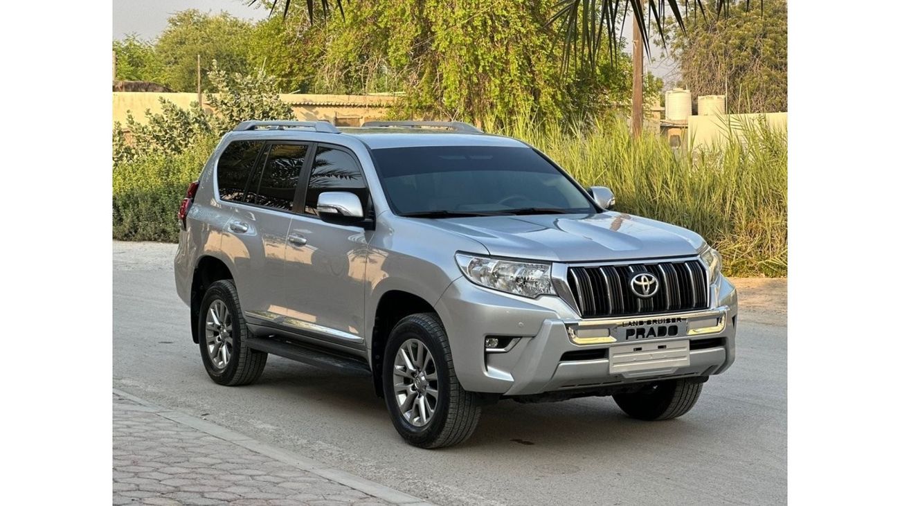 Used Toyota Prado GXR 2018 for sale in Dubai - 774532
