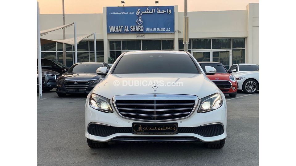 Used Mercedes-Benz E300 Std 2018 for sale in Dubai - 669805